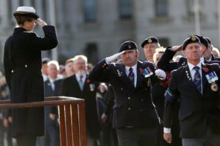 Remembrance Day: In pictures - BBC News