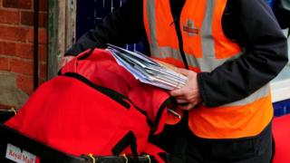 Royal Mail to be investigated for missed delivery targets - BBC News