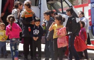 Bulgaria's fortified frontier a staging post for migrants - BBC News