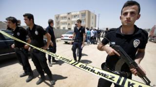 Suruc massacre: 'Turkish student' was suicide bomber - BBC News