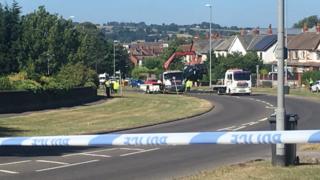 Leeds crash: Horsforth collision leaves four men dead - BBC News