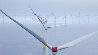 Walney £1bn offshore wind farm is world's largest - BBC News