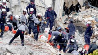 Miami collapse: Remaining structure demolished over safety fears - BBC News