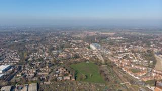 Wokingham council building target ignores 2,000 homes, authority says ...