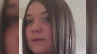Sarah Handley: Drug-driver jailed for girlfriend's crash death - BBC News