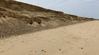 Norfolk sand: Has a colossal experiment worked? - BBC News