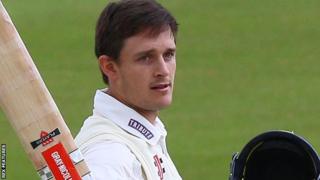 Gareth Roderick: Broken finger sidelines Gloucestershire captain for ...
