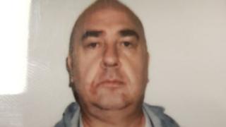 Michael Errington: Missing killer found in Edinburgh - BBC News