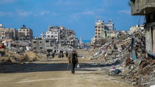 Gaza Strip in maps: How life has changed - BBC News