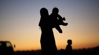 Inside the Islamic State kidnap machine - BBC News