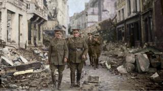 'Suddenly real': Colour brings new life to archival WW1 photos - BBC News