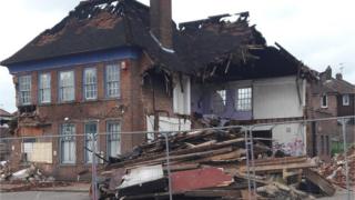 Crooked House owners' links to previous major fire - BBC News