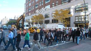 Google staff walk out over women's treatment - BBC News
