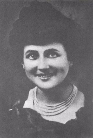 علامہ اقبال اور ایما کا تعلق، عشق یا سادگی کی انتہا؟ - BBC News اردو