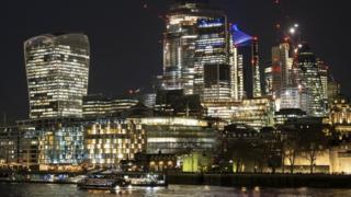 Plans to dim City of London's skyscrapers to save energy - BBC News