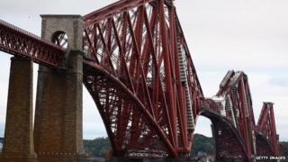 Forth Bridge: Facts, figures and photos - BBC News