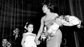 Maindy Velodrome: Last remnant of Wales' biggest event - BBC News