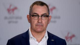 Virgin Australia boss quits ahead of new ownership - BBC News