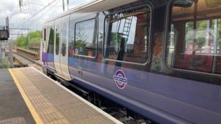 Elizabeth line: 'Shenfield is a commuter's paradise' - BBC News