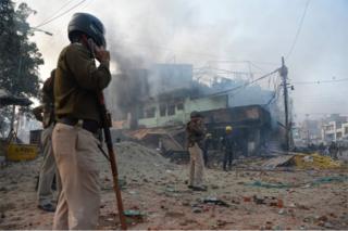 Delhi riots: City tense after Hindu-Muslim clashes leave 27 dead - BBC News