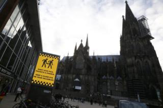 Germany shocked by Cologne New Year gang assaults on women - BBC News