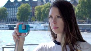 GoPro Hero 7 camera films smooth videos without gimbal - BBC News