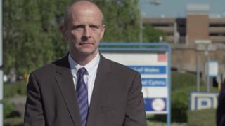 Coronavirus: Hospital to trial 'glimmer of hope' blood treatment - BBC News