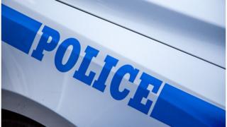 Seattle 'thief' caught by remote car door lock - BBC News