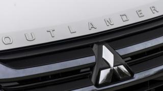 'Millions' of Volkswagen cars can be unlocked via hack - BBC News