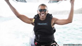 Barack and Michelle Obama agree Penguin Random House book deal - BBC News