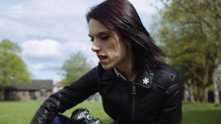 Bake Off's Ruby Tandoh: How sharing food helps my mental health - BBC News