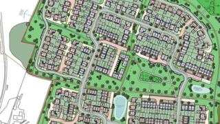 Swindon social housing tenants face 5% rent increase - BBC News