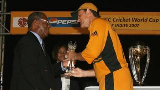 Obituary: Sir Everton Weekes - a West Indies legend - BBC Sport