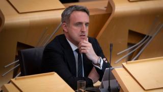 Alex Cole-Hamilton confirmed as new Lib Dem leader - BBC News