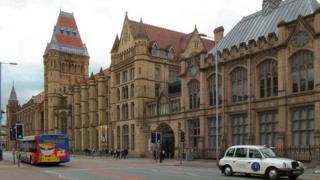 Manchester inflatable museum to go on schools tour - BBC News
