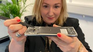 Mobile phone inventor made first call 50 years ago - BBC News