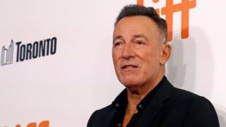 Bruce Springsteen fined $500 over drinking charge - BBC News