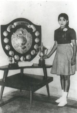 Rare pictures of India's extraordinary Jayalalitha - BBC News