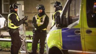 Police petrol-bombed in Edinburgh Bonfire Night disorder - BBC News