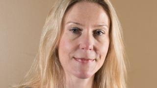 NHS Health Check: How one GP practice tackled waiting times - BBC News