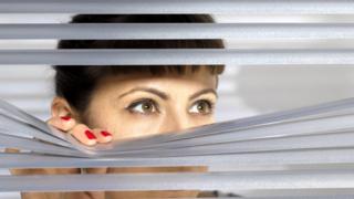 Cómo es vivir con crometofobia, el inusual miedo extremo a gastar ...