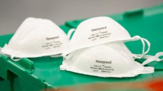 Find out which masks offer the most protection and why - BBC News