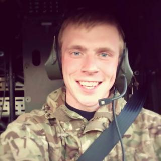 'I partied all night to hide from my PTSD' - BBC News