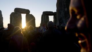 'Sun standing still': Why do we celebrate the solstice? - BBC News
