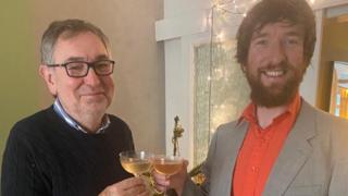 Aled Glynne Davies: Body found in search for ex-BBC editor - BBC News