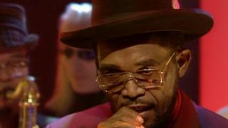 Prince Buster, ska pioneer, dies at 78 - BBC News
