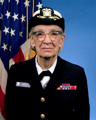 Grace Hopper - Red WIM