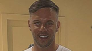 Mossley death: John Belfield wanted on suspicion of murder - BBC News