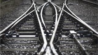 Plan to reopen Ivanhoe Line backed by businesses - BBC News