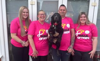Charity walk for Ludlow woman given terminal diagnosis - BBC News
